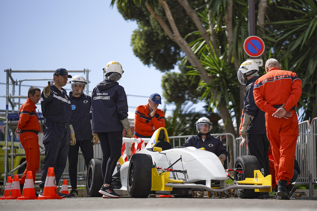 Les Commissaires en formation - Automobile Club de Monaco